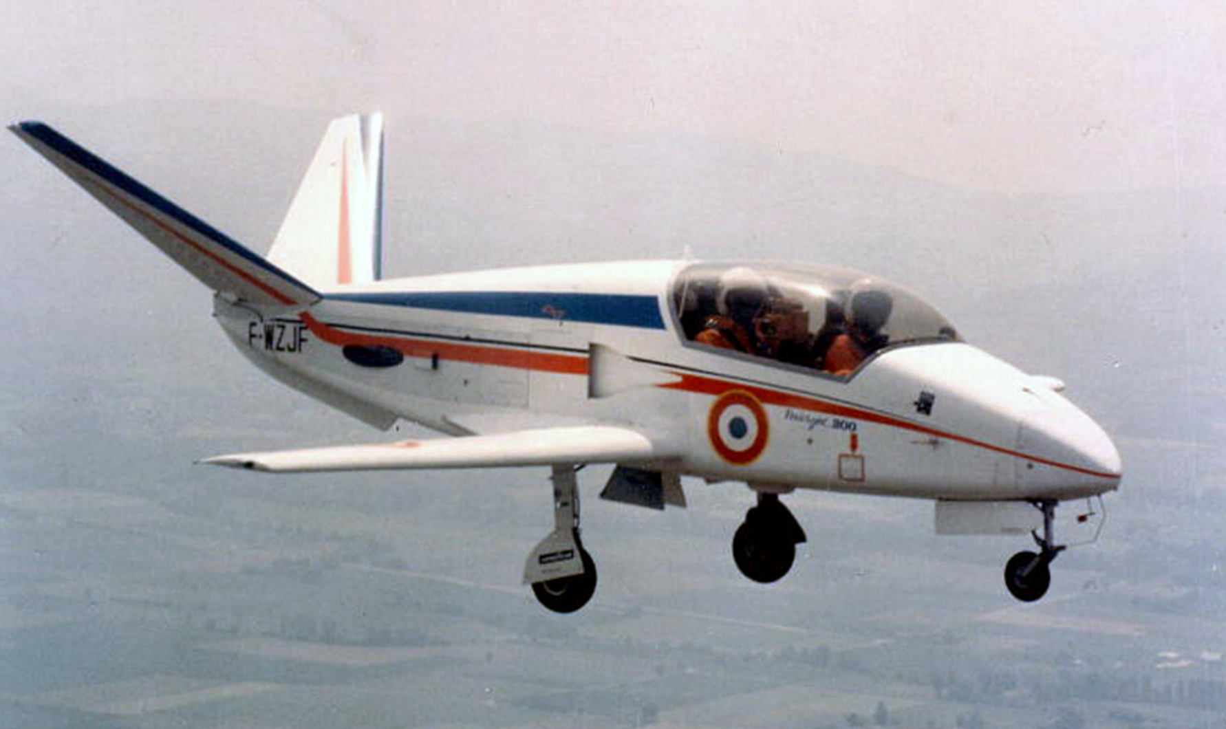 Un Microjet 200B à Angers-Marcé – aeroVFR