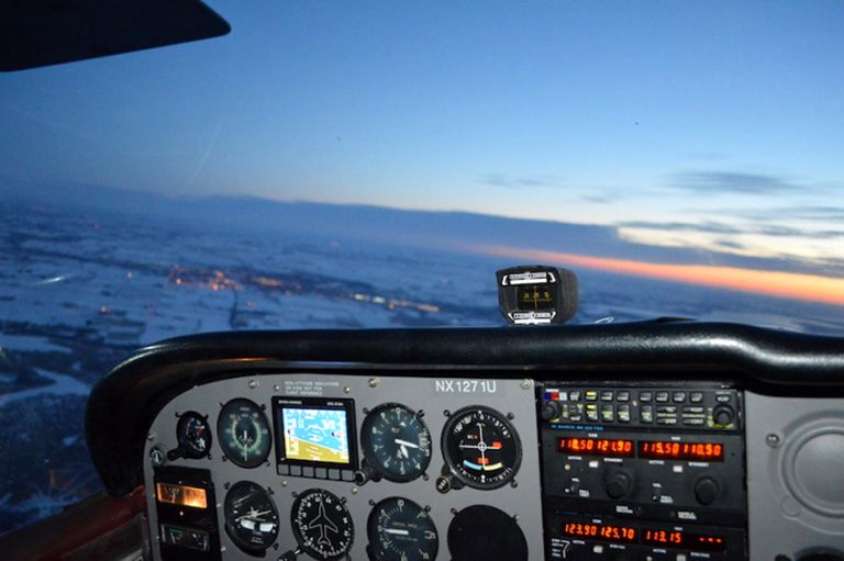 STC Dynon D10A/D100 pour avions certifiés – aeroVFR